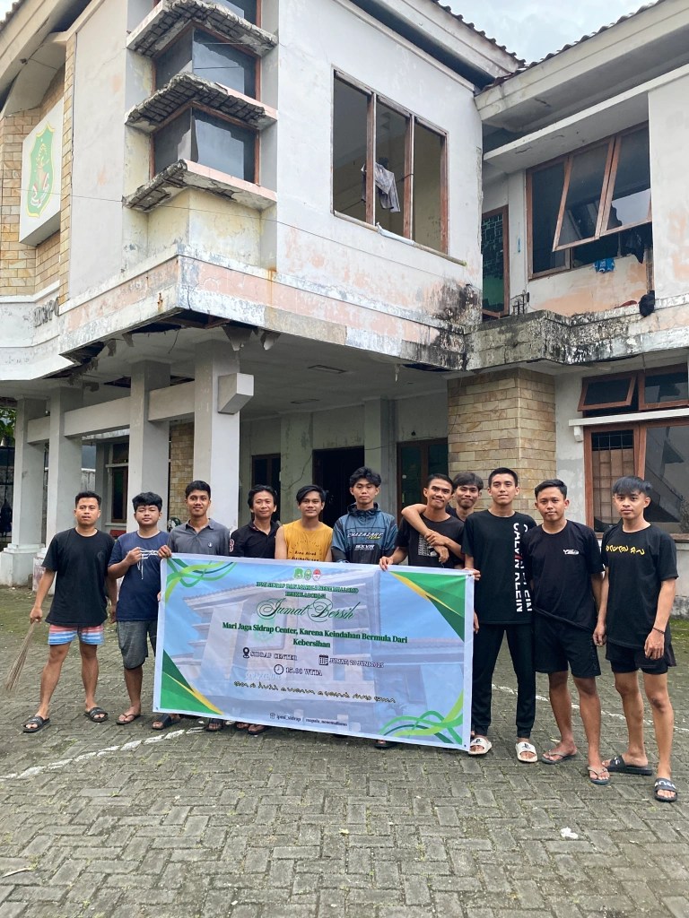 Pra Kunjungan Bupati: IPMI Sidrap dan MAPALA Nene Mallomo Berkolaborasi dalam Aksi Kebersihan di ...